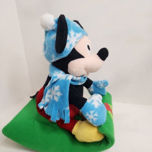 Disney | Holiday | Disney Sledding Fun Mickey Mouse Musical Singing ...